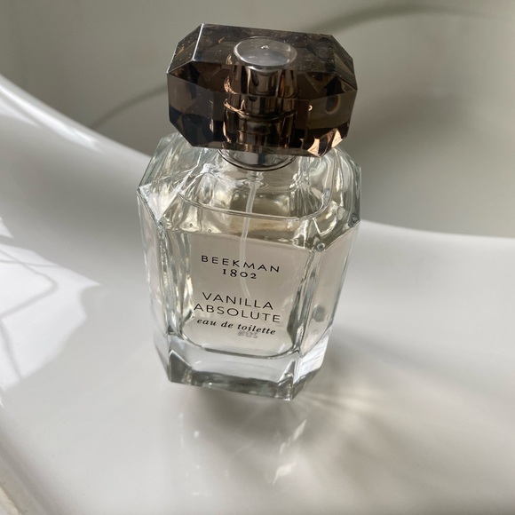 Beekman 1802 | Bath & Body | Beekman 82 Vanilla Absolute Spray | Poshmark